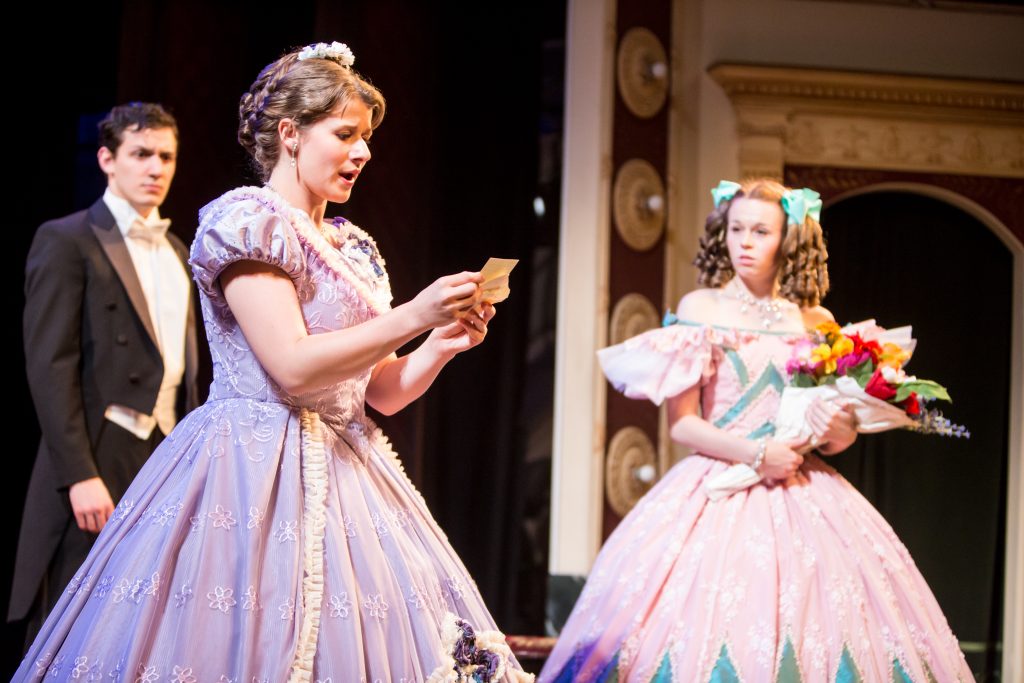 REVIEW: Under the Gaslight is a Grand Finale (MN Centennial Showboat ...