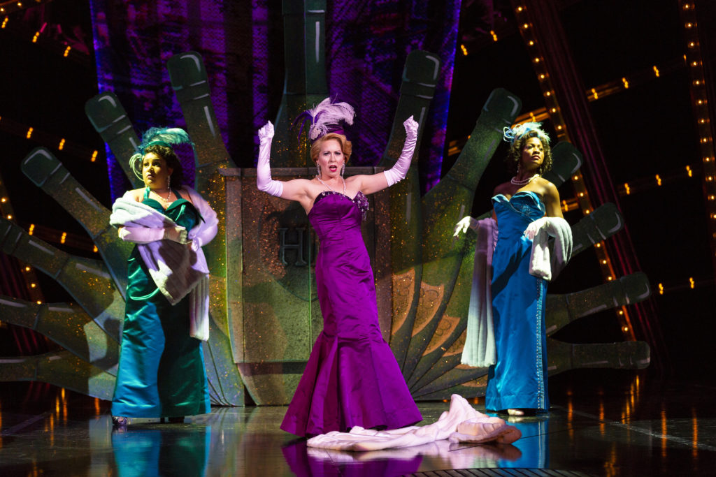 REVIEW: Spectacular Summer Spectacular Take on Guys and Dolls (Guthrie ...